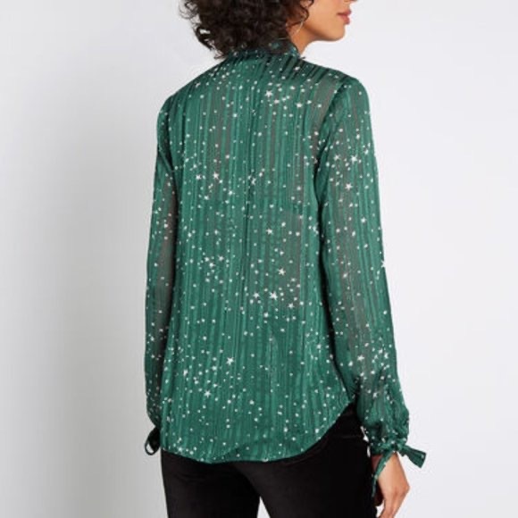 Modcloth | Tops | Nwt Modcloth Green Star Sparkle Print Sheer Balloon ...